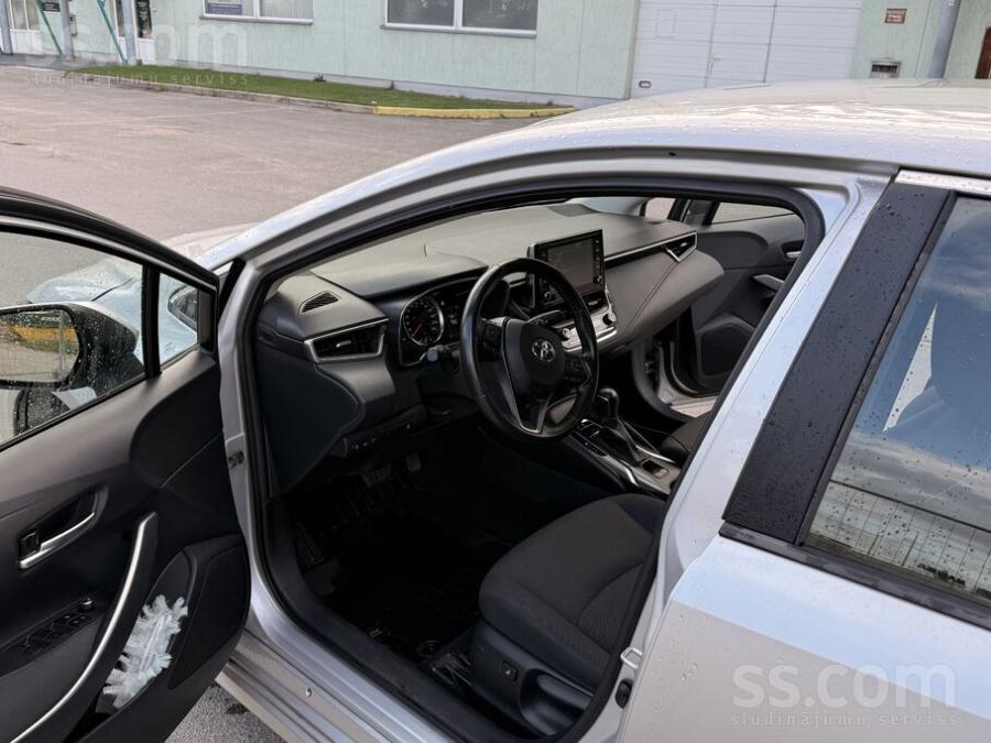 Pelēks Toyota Corolla 2020 Rīga, ar dzinēja tilpumu 1.50 L un nobraukumu 111 tūkst. km par 16000 €, foto 7 vietnē AUTOMOTO.COM.LV