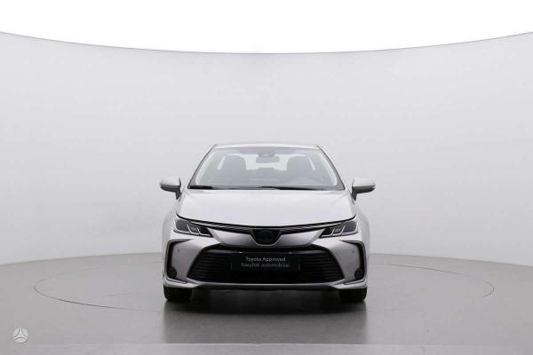 Grey Toyota Corolla 2020 in Vilnius, with an engine capacity of 1.80 L and mileage of 70 thousand km for 18900 €, photo 7 on AUTOMOTO.COM.LV