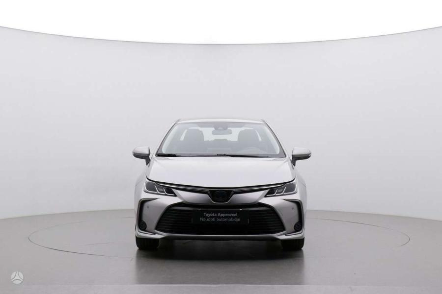 Grey Toyota Corolla 2020 in Vilnius, with an engine capacity of 1.80 L and mileage of 70 thousand km for 18900 €, photo 7 on AUTOMOTO.COM.LV