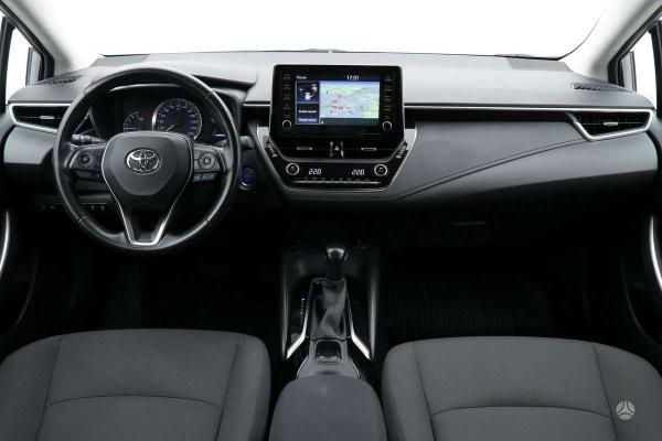 Grey Toyota Corolla 2020 in Vilnius, with an engine capacity of 1.80 L and mileage of 70 thousand km for 18900 €, photo 8 on AUTOMOTO.COM.LV