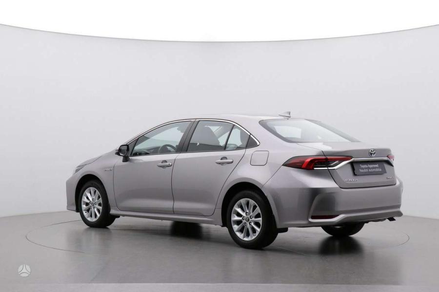 Grey Toyota Corolla 2020 in Vilnius, with an engine capacity of 1.80 L and mileage of 70 thousand km for 18900 €, photo 19 on AUTOMOTO.COM.LV