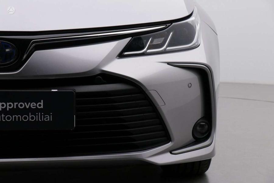 Grey Toyota Corolla 2020 in Vilnius, with an engine capacity of 1.80 L and mileage of 70 thousand km for 18900 €, photo 21 on AUTOMOTO.COM.LV
