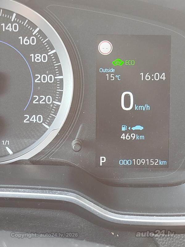 Тойота Королла 2020 в Курессааре на AUTOMOTO.COM.LV Серый Тойота Королла 2020 в Курессааре, объемом двигателя 1.80 л и пробегом 109 тыс. км за 14900 €, фото 9 на AUTOMOTO.COM.LV