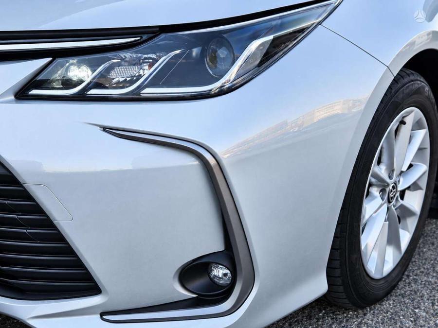 Pelēks Toyota Corolla 2020 Viļņa, ar dzinēja tilpumu 1.50 L un nobraukumu 119 tūkst. km par 15950 €, foto 23 vietnē AUTOMOTO.COM.LV