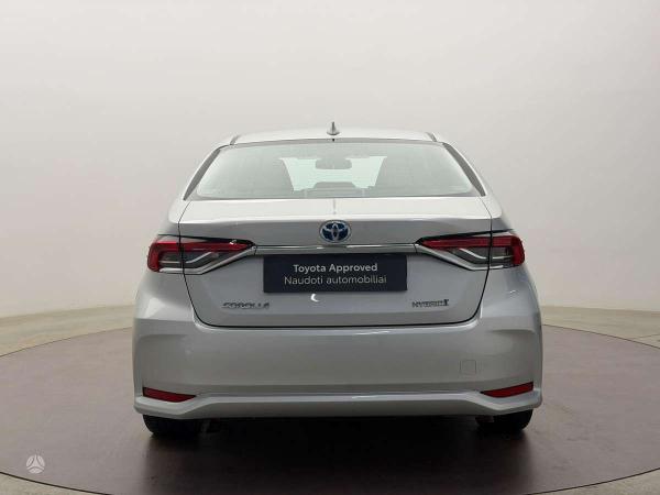 Pelēks Toyota Corolla 2020 Panevēža, ar dzinēja tilpumu 1.80 L un nobraukumu 92 tūkst. km par 17990 €, foto 8 vietnē AUTOMOTO.COM.LV
