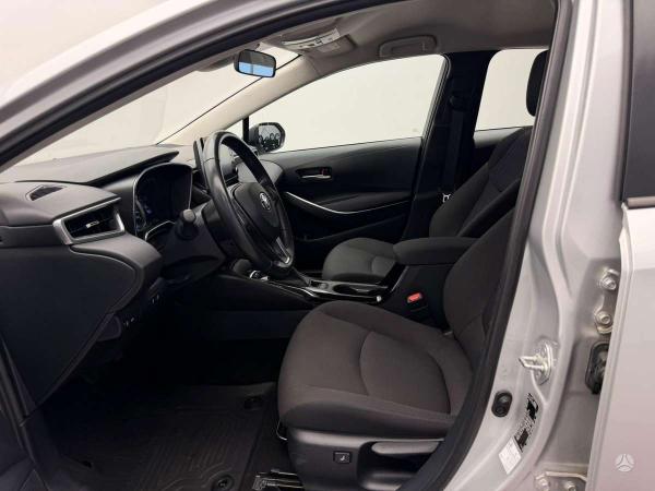 Pelēks Toyota Corolla 2020 Panevēža, ar dzinēja tilpumu 1.80 L un nobraukumu 92 tūkst. km par 17990 €, foto 10 vietnē AUTOMOTO.COM.LV