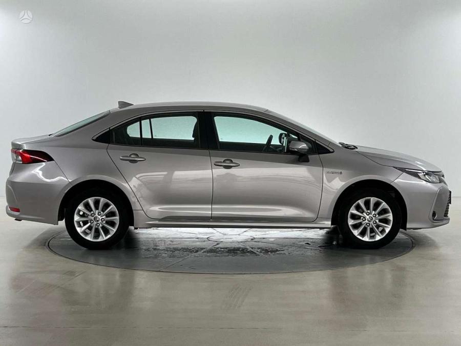 Серый Тойота Королла 2020 в Вильнюс, объемом двигателя 1.80 л и пробегом 119 тыс. км за 16900 €, фото 17 на AUTOMOTO.COM.LV
