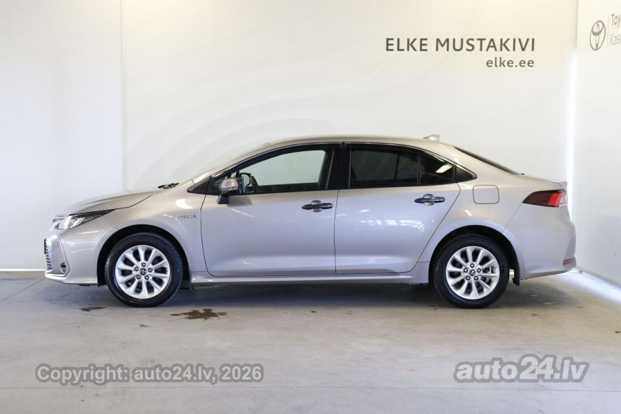 Grey Toyota Corolla 2020 in Tallinn, with an engine capacity of 1.80 L and mileage of 125 thousand km for 15990 €, photo 4 on AUTOMOTO.COM.LV