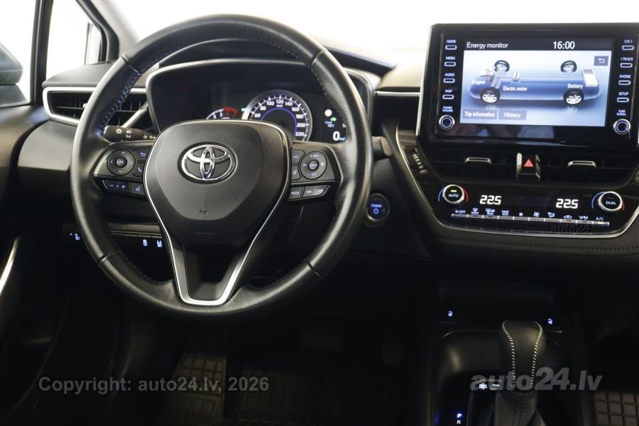 Grey Toyota Corolla 2020 in Tallinn, with an engine capacity of 1.80 L and mileage of 125 thousand km for 15990 €, photo 10 on AUTOMOTO.COM.LV