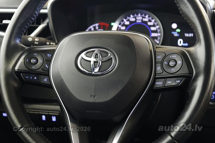 Grey Toyota Corolla 2020 in Tallinn, with an engine capacity of 1.80 L and mileage of 125 thousand km for 15990 €, photo 13 on AUTOMOTO.COM.LV