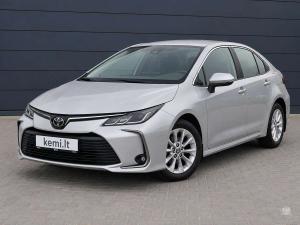 Grey Toyota Corolla 2020 in Vilnius, with an engine capacity of 1.60 L and mileage of 156 thousand km for 14990 €, photo  on AUTOMOTO.COM.LV