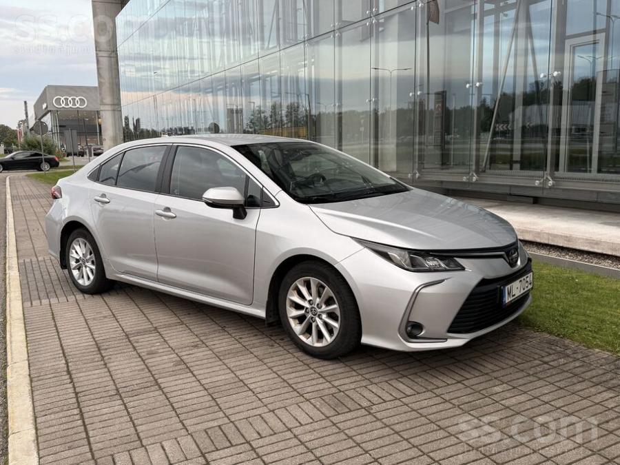 Pelēks Toyota Corolla 2020 Rīga, ar dzinēja tilpumu 1.50 L un nobraukumu 111 tūkst. km par 15500 €, foto 3 vietnē AUTOMOTO.COM.LV