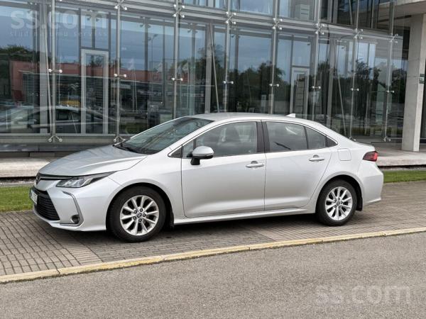 Pelēks Toyota Corolla 2020 Rīga, ar dzinēja tilpumu 1.50 L un nobraukumu 111 tūkst. km par 15500 €, foto 6 vietnē AUTOMOTO.COM.LV