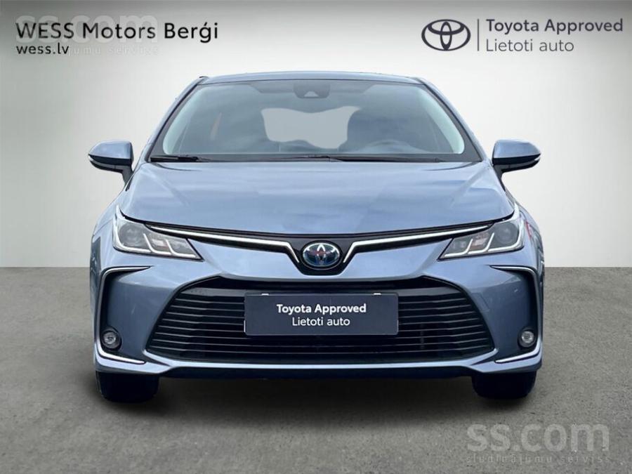 Grey Toyota Corolla 2020 in Riga, with an engine capacity of 1.80 L and mileage of 66 thousand km for 16990 €, photo 6 on AUTOMOTO.COM.LV