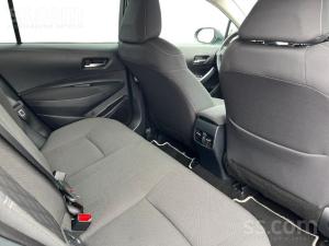 Grey Toyota Corolla 2020 in Riga, with an engine capacity of 1.80 L and mileage of 66 thousand km for 16990 €, photo 8 on AUTOMOTO.COM.LV