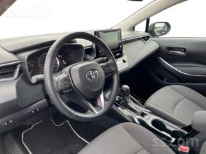 Grey Toyota Corolla 2020 in Riga, with an engine capacity of 1.80 L and mileage of 66 thousand km for 16990 €, photo 12 on AUTOMOTO.COM.LV