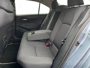 Grey Toyota Corolla 2020 in Riga, with an engine capacity of 1.80 L and mileage of 66 thousand km for 16990 €, photo 23 on AUTOMOTO.COM.LV