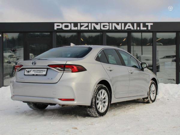 Pelēks Toyota Corolla 2021 Viļņa, ar dzinēja tilpumu 1.80 L un nobraukumu 103 tūkst. km par 17950 €, foto 4 vietnē AUTOMOTO.COM.LV