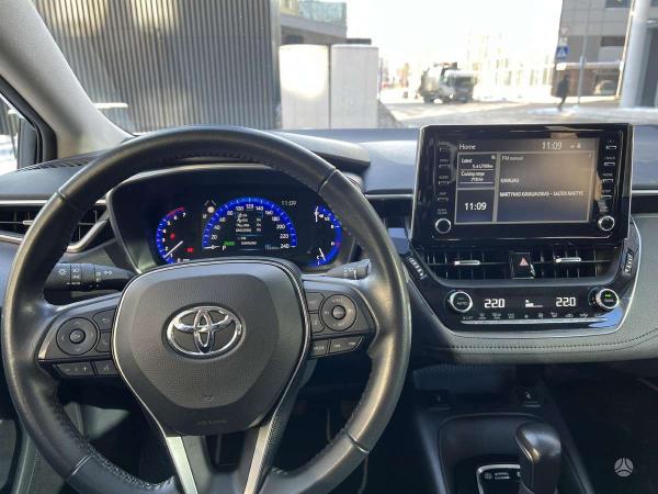 Pelēks Toyota Corolla 2021 Viļņa, ar dzinēja tilpumu 1.80 L un nobraukumu 152 tūkst. km par 16000 €, foto 9 vietnē AUTOMOTO.COM.LV
