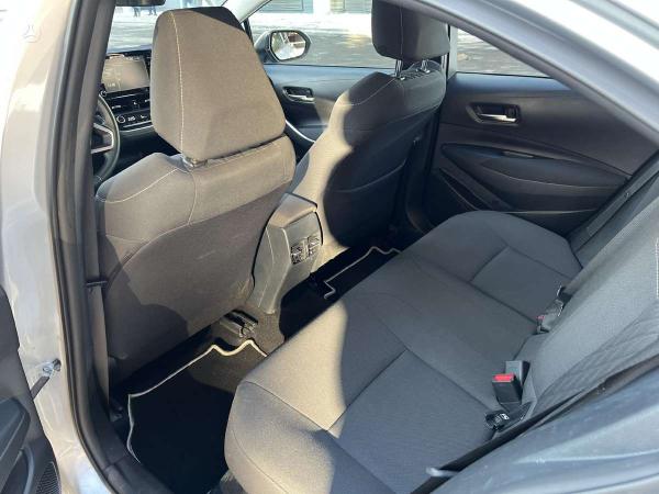 Pelēks Toyota Corolla 2021 Viļņa, ar dzinēja tilpumu 1.80 L un nobraukumu 152 tūkst. km par 16000 €, foto 11 vietnē AUTOMOTO.COM.LV