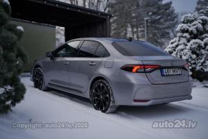 Pelēks Toyota Corolla 2021 Tallina, ar dzinēja tilpumu 1.80 L un nobraukumu 62 tūkst. km par 23900 €, foto 3 vietnē AUTOMOTO.COM.LV