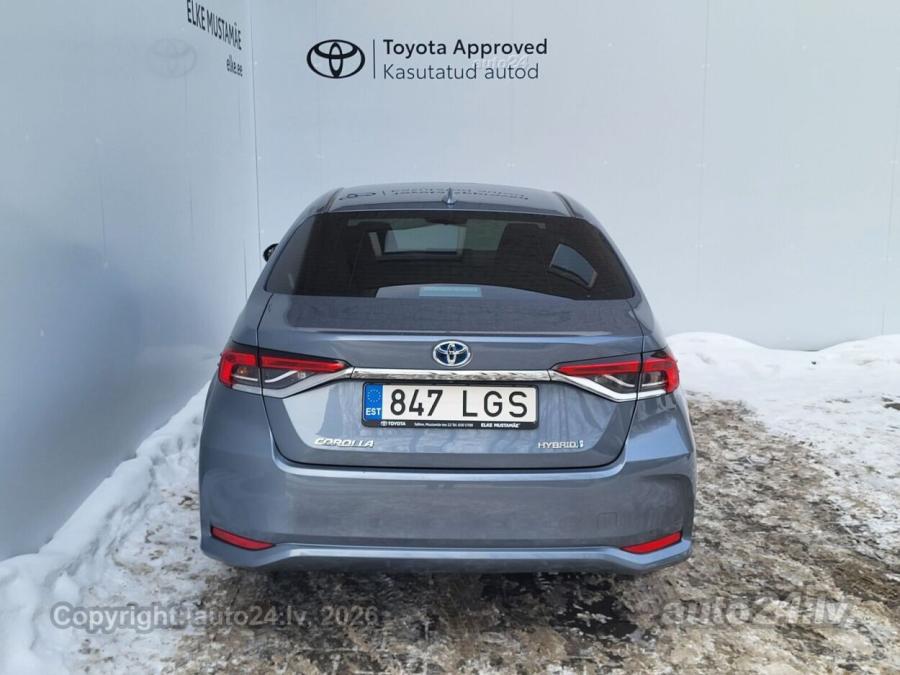 Pelēks Toyota Corolla 2021 Tallina, ar dzinēja tilpumu 1.80 L un nobraukumu 70 tūkst. km par 18995 €, foto 4 vietnē AUTOMOTO.COM.LV