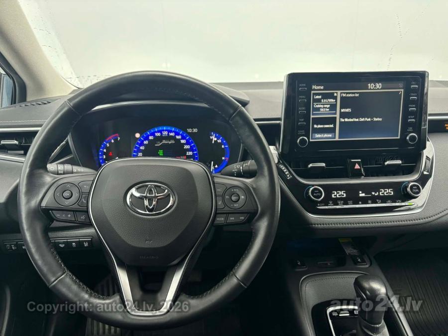 Pelēks Toyota Corolla 2021 Tallina, ar dzinēja tilpumu 1.80 L un nobraukumu 74 tūkst. km par 22495 €, foto 10 vietnē AUTOMOTO.COM.LV