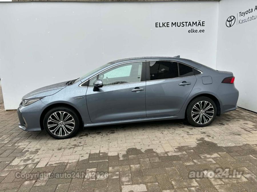 Pelēks Toyota Corolla 2021 Tallina, ar dzinēja tilpumu 1.80 L un nobraukumu 73 tūkst. km par 22495 €, foto 4 vietnē AUTOMOTO.COM.LV