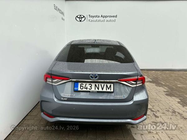 Pelēks Toyota Corolla 2021 Tallina, ar dzinēja tilpumu 1.80 L un nobraukumu 73 tūkst. km par 22495 €, foto 4 vietnē AUTOMOTO.COM.LV
