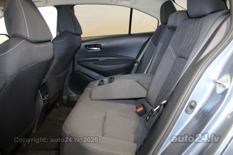 Pelēks Toyota Corolla 2021 Tallina, ar dzinēja tilpumu 1.50 L un nobraukumu 76 tūkst. km par 17490 €, foto 20 vietnē AUTOMOTO.COM.LV