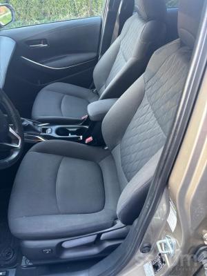 Grey Toyota Corolla 2021 in Aizkraukle, with an engine capacity of 1.50 L and mileage of 193 thousand km for 13600 €, photo 12 on AUTOMOTO.COM.LV