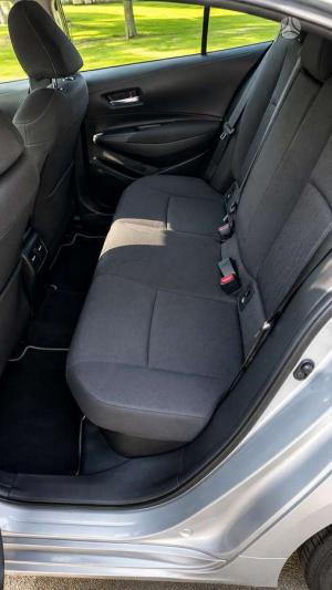 Grey Toyota Corolla 2021 in Utena, with an engine capacity of 1.80 L and mileage of 93 thousand km for 16399 €, photo 9 on AUTOMOTO.COM.LV