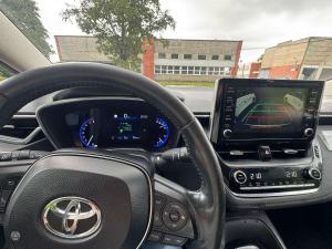 Pelēks Toyota Corolla 2021 Rīga, ar dzinēja tilpumu 1.50 L un nobraukumu 334 tūkst. km par 6500 €, foto  vietnē AUTOMOTO.COM.LV