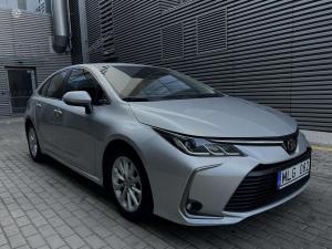 Pelēks Toyota Corolla 2021 Viļņa, ar dzinēja tilpumu 1.49 L un nobraukumu 96 tūkst. km par 15500 €, foto 4 vietnē AUTOMOTO.COM.LV