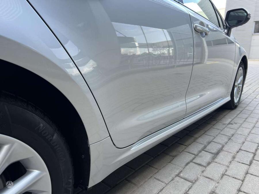 Pelēks Toyota Corolla 2021 Viļņa, ar dzinēja tilpumu 1.49 L un nobraukumu 96 tūkst. km par 15500 €, foto 11 vietnē AUTOMOTO.COM.LV