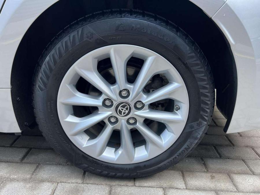 Pelēks Toyota Corolla 2021 Viļņa, ar dzinēja tilpumu 1.49 L un nobraukumu 96 tūkst. km par 15500 €, foto 13 vietnē AUTOMOTO.COM.LV