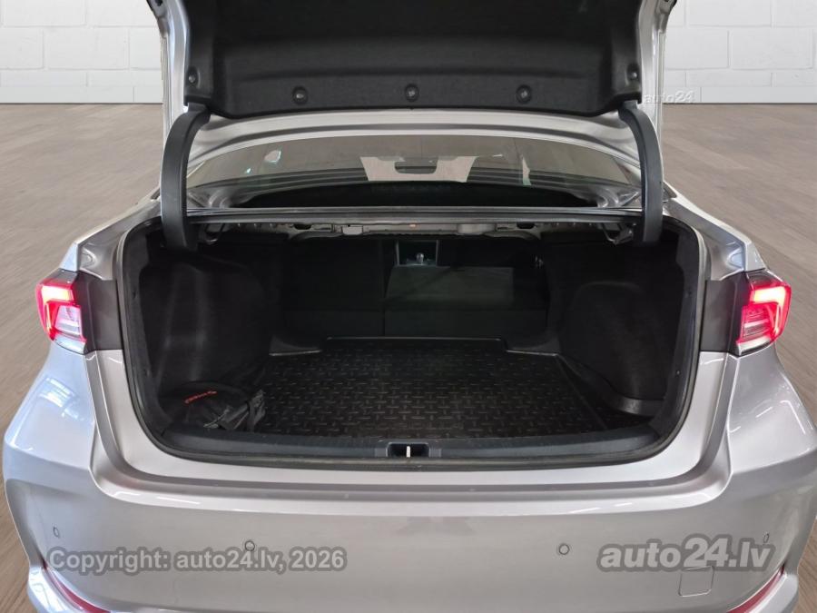 Pelēks Toyota Corolla 2021 Tallina, ar dzinēja tilpumu 1.80 L un nobraukumu 76 tūkst. km par 18490 €, foto 11 vietnē AUTOMOTO.COM.LV