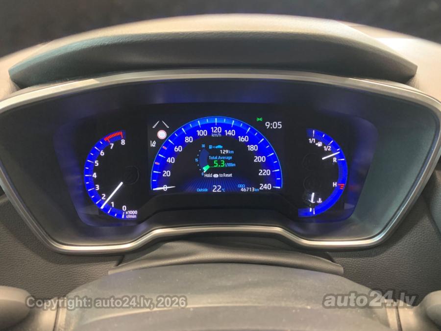 Grey Toyota Corolla 2021 in Rakvere, with an engine capacity of 1.50 L and mileage of 47 thousand km for 16200 €, photo 10 on AUTOMOTO.COM.LV