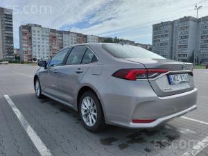 Pelēks Toyota Corolla 2021 Rīga, ar dzinēja tilpumu 1.80 L un nobraukumu 72 tūkst. km par 16900 €, foto 4 vietnē AUTOMOTO.COM.LV
