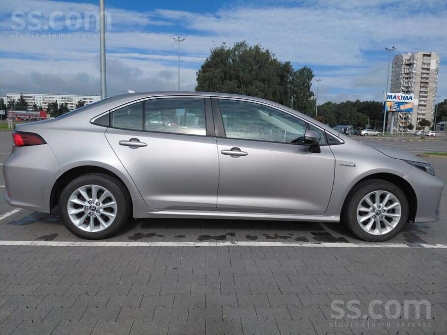 Pelēks Toyota Corolla 2021 Rīga, ar dzinēja tilpumu 1.80 L un nobraukumu 72 tūkst. km par 16900 €, foto 6 vietnē AUTOMOTO.COM.LV
