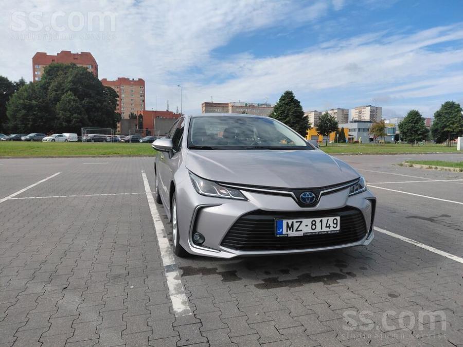 Pelēks Toyota Corolla 2021 Rīga, ar dzinēja tilpumu 1.80 L un nobraukumu 72 tūkst. km par 16900 €, foto 8 vietnē AUTOMOTO.COM.LV