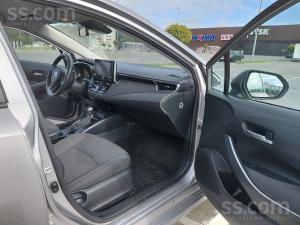 Pelēks Toyota Corolla 2021 Rīga, ar dzinēja tilpumu 1.80 L un nobraukumu 72 tūkst. km par 16900 €, foto 12 vietnē AUTOMOTO.COM.LV