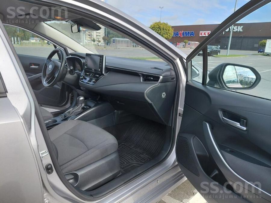 Pelēks Toyota Corolla 2021 Rīga, ar dzinēja tilpumu 1.80 L un nobraukumu 72 tūkst. km par 16900 €, foto 12 vietnē AUTOMOTO.COM.LV