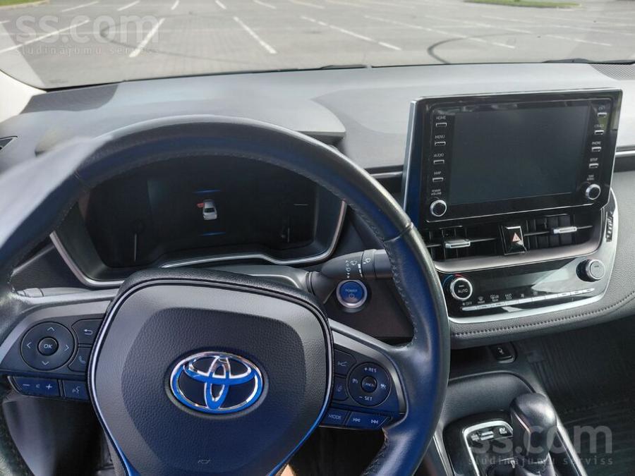 Pelēks Toyota Corolla 2021 Rīga, ar dzinēja tilpumu 1.80 L un nobraukumu 72 tūkst. km par 16900 €, foto 13 vietnē AUTOMOTO.COM.LV