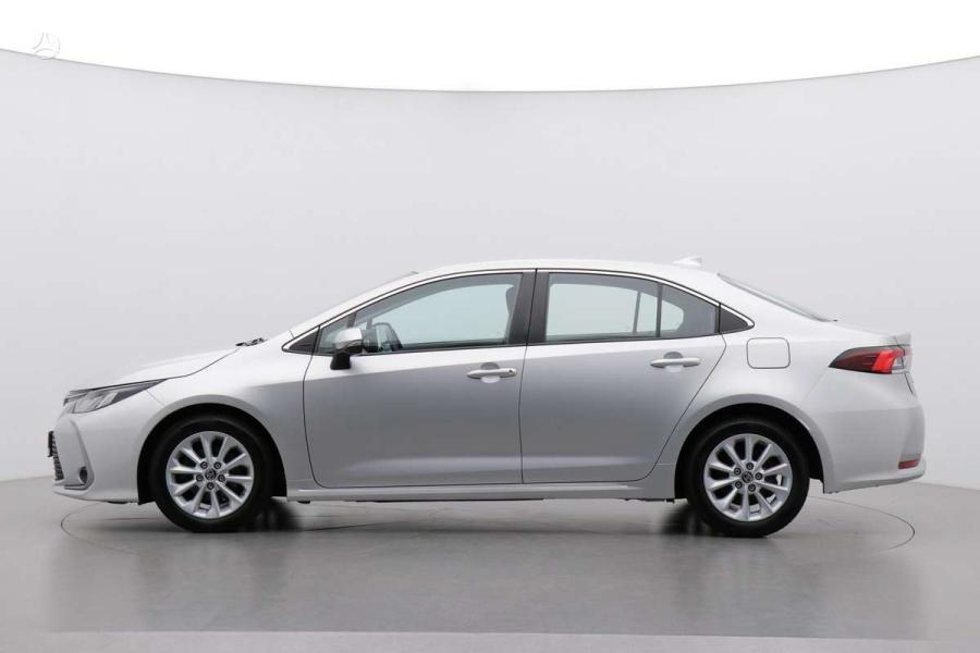 Pelēks Toyota Corolla 2021 Viļņa, ar dzinēja tilpumu 1.49 L un nobraukumu 114 tūkst. km par 16500 €, foto 5 vietnē AUTOMOTO.COM.LV
