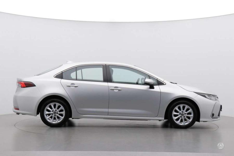 Pelēks Toyota Corolla 2021 Viļņa, ar dzinēja tilpumu 1.49 L un nobraukumu 114 tūkst. km par 16500 €, foto 18 vietnē AUTOMOTO.COM.LV
