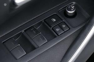 Pelēks Toyota Corolla 2021 Viļņa, ar dzinēja tilpumu 1.49 L un nobraukumu 114 tūkst. km par 16500 €, foto 22 vietnē AUTOMOTO.COM.LV