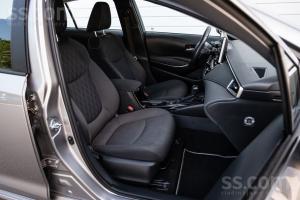 Pelēks Toyota Corolla 2021 Rīga, ar dzinēja tilpumu 1.80 L un nobraukumu 72 tūkst. km par 17950 €, foto 7 vietnē AUTOMOTO.COM.LV