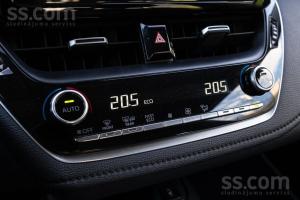 Pelēks Toyota Corolla 2021 Rīga, ar dzinēja tilpumu 1.80 L un nobraukumu 72 tūkst. km par 17950 €, foto 13 vietnē AUTOMOTO.COM.LV