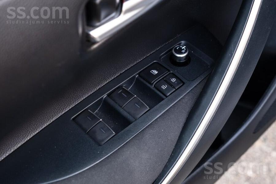 Pelēks Toyota Corolla 2021 Rīga, ar dzinēja tilpumu 1.80 L un nobraukumu 72 tūkst. km par 17950 €, foto 17 vietnē AUTOMOTO.COM.LV